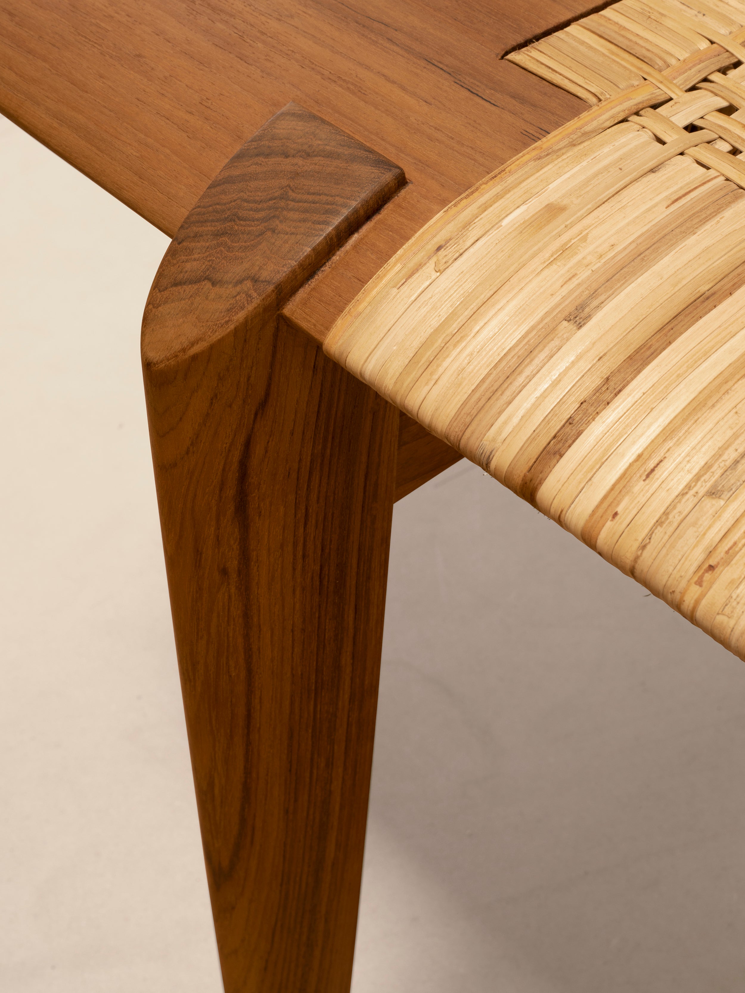 Tangali Day Bed – Tigmi Trading